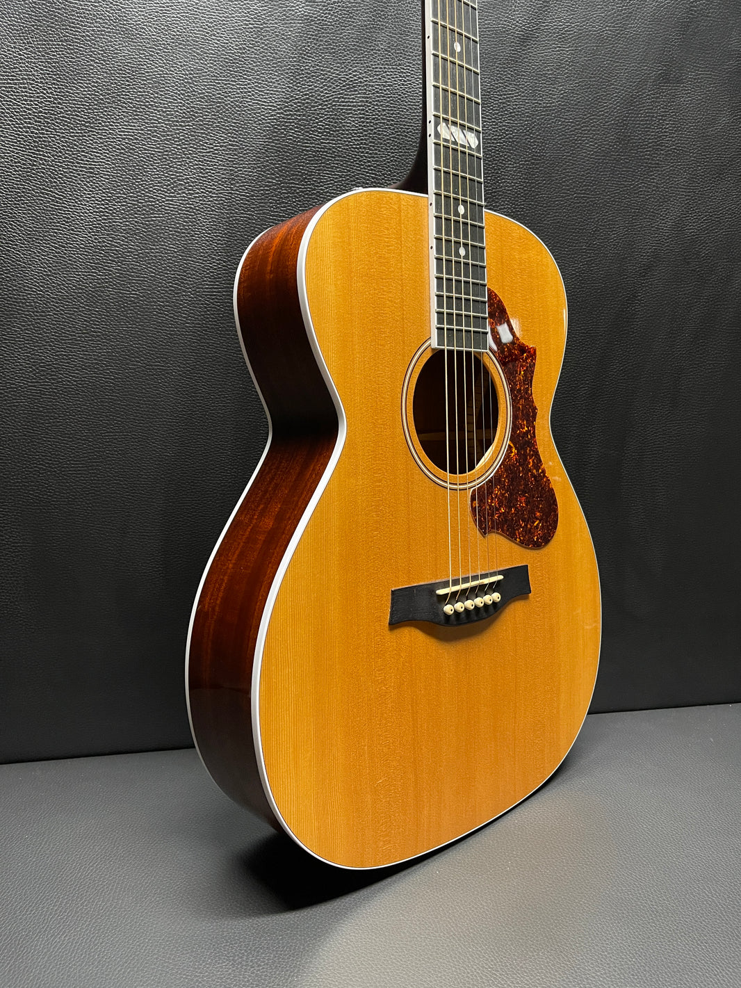 Pre-Owned Guitars – Guitar HAUS