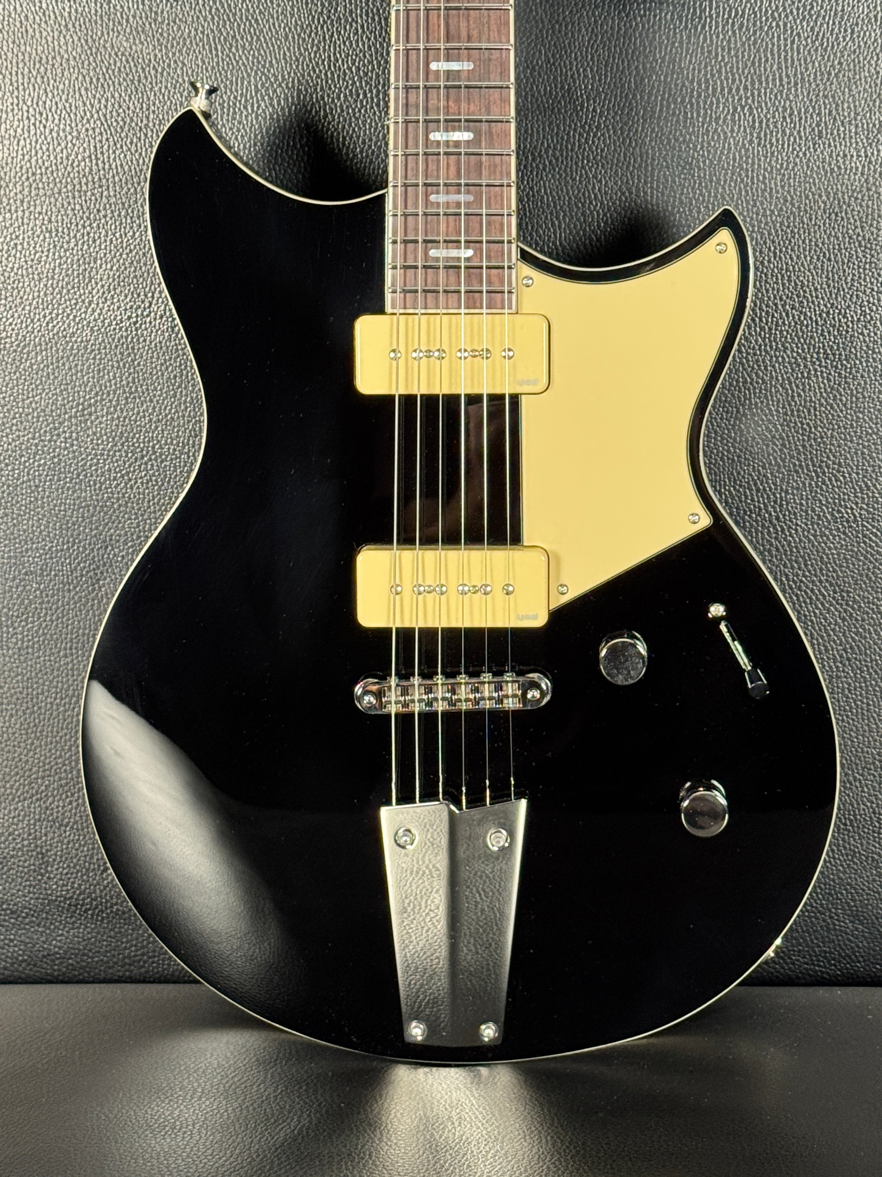 Yamaha RSS02T-BL Revstar Standard Black – Guitar HAUS
