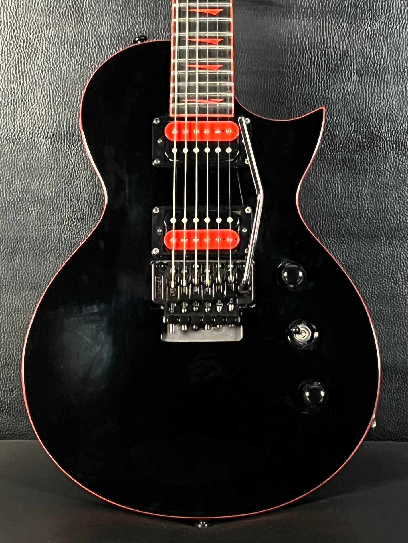 Kramer Assault 220 FR – Ebony Fingerboard (PRE-OWNED) – Guitar HAUS